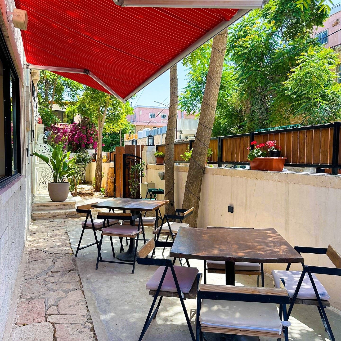 Jordan Restaurant Association. Abu Khalil Chinese Restaurant